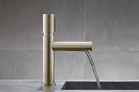 AXOR Uno. Purity of form and function.