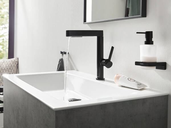 Finoris taps with pull-out function