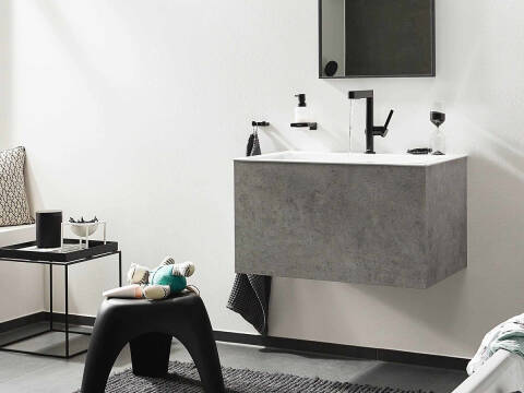 Colourful taps and showers, metallic taps