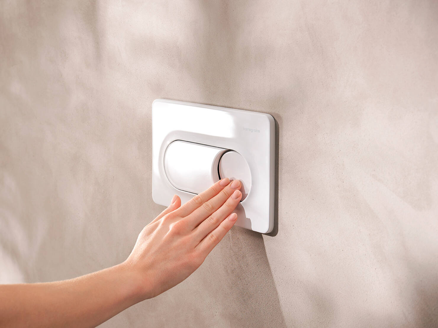 iFrame flushing system and flush plates.