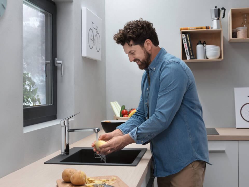 hansgrohe Küchenmischer: Focus M42, Einhebel-Küchenmischer 220, 1jet ...