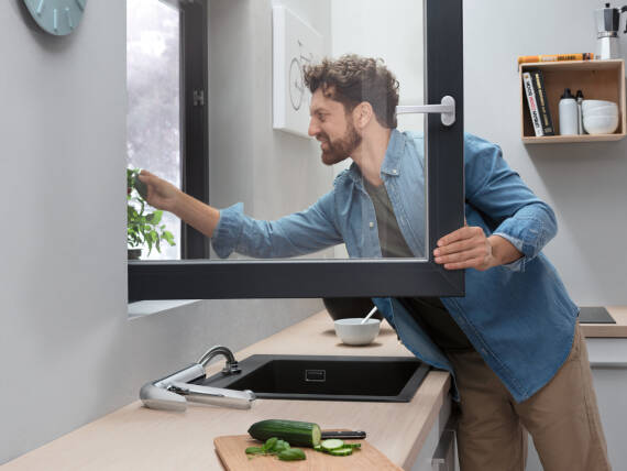 hansgrohe Küchenmischer: Focus M42, Einhebel-Küchenmischer 220, 1jet ...