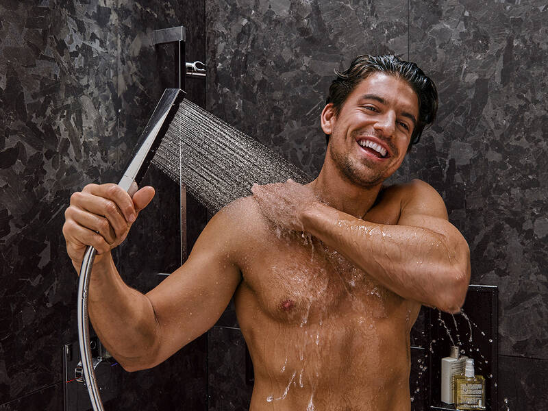 Showerheads and hand showers