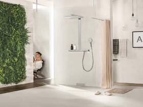 Rain shower with XXL shower head – hansgrohe Rainmaker