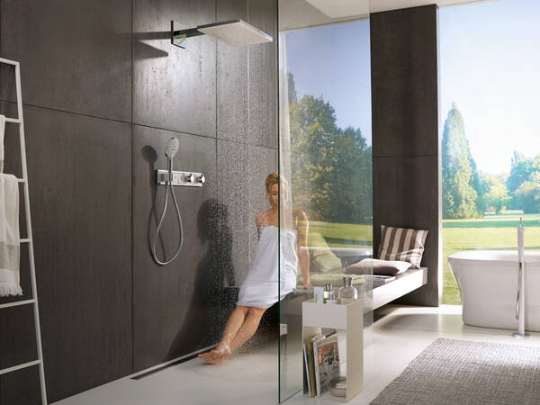 Machen Sie Ihr Bad schöner – mit hansgrohe Badprodukten