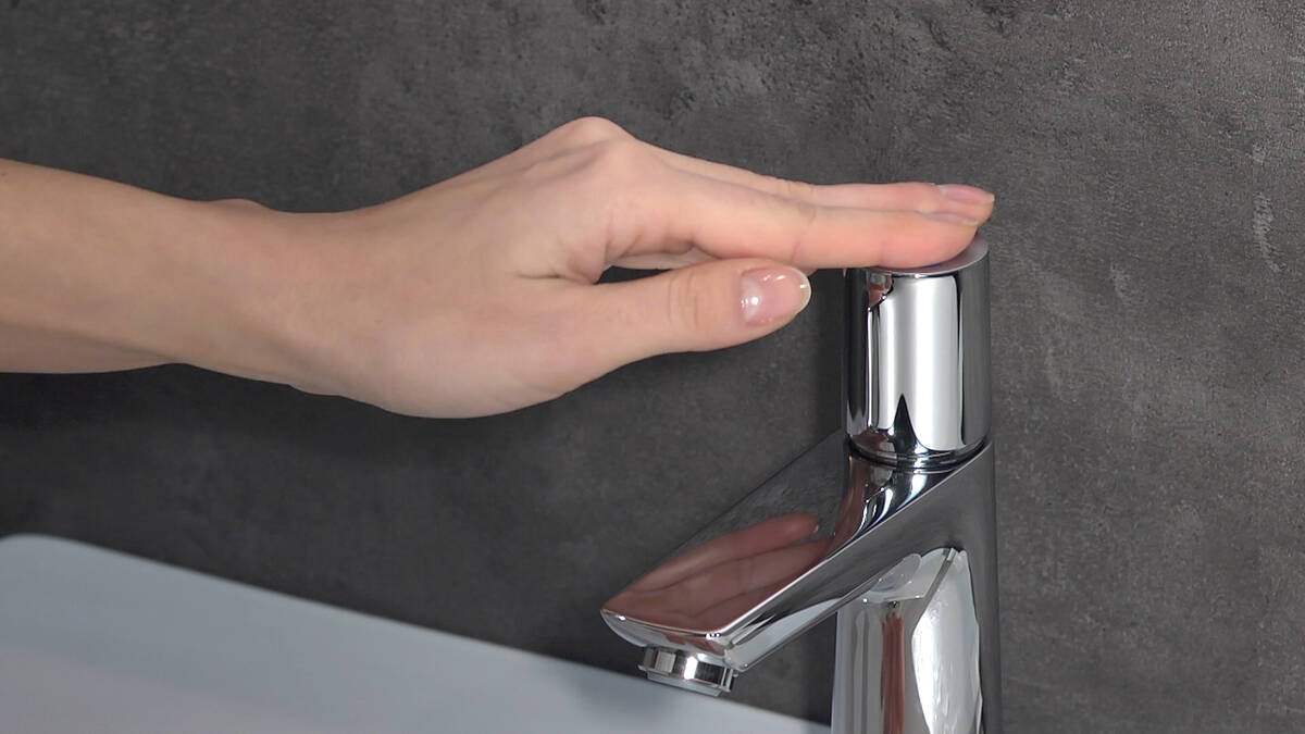 hansgrohe Washbasin mixers: Talis Select E, Basin mixer 110 with pop-up ...