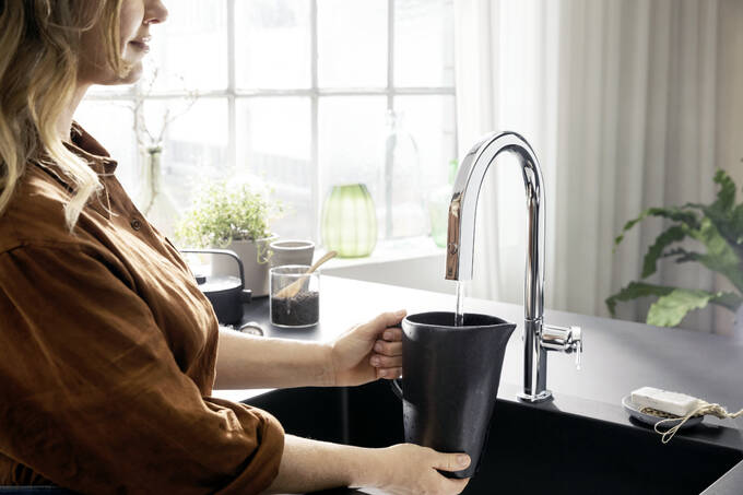 hansgrohe Kitchen mixers: Aqittura M91, FilterSystem 210, pull-out ...