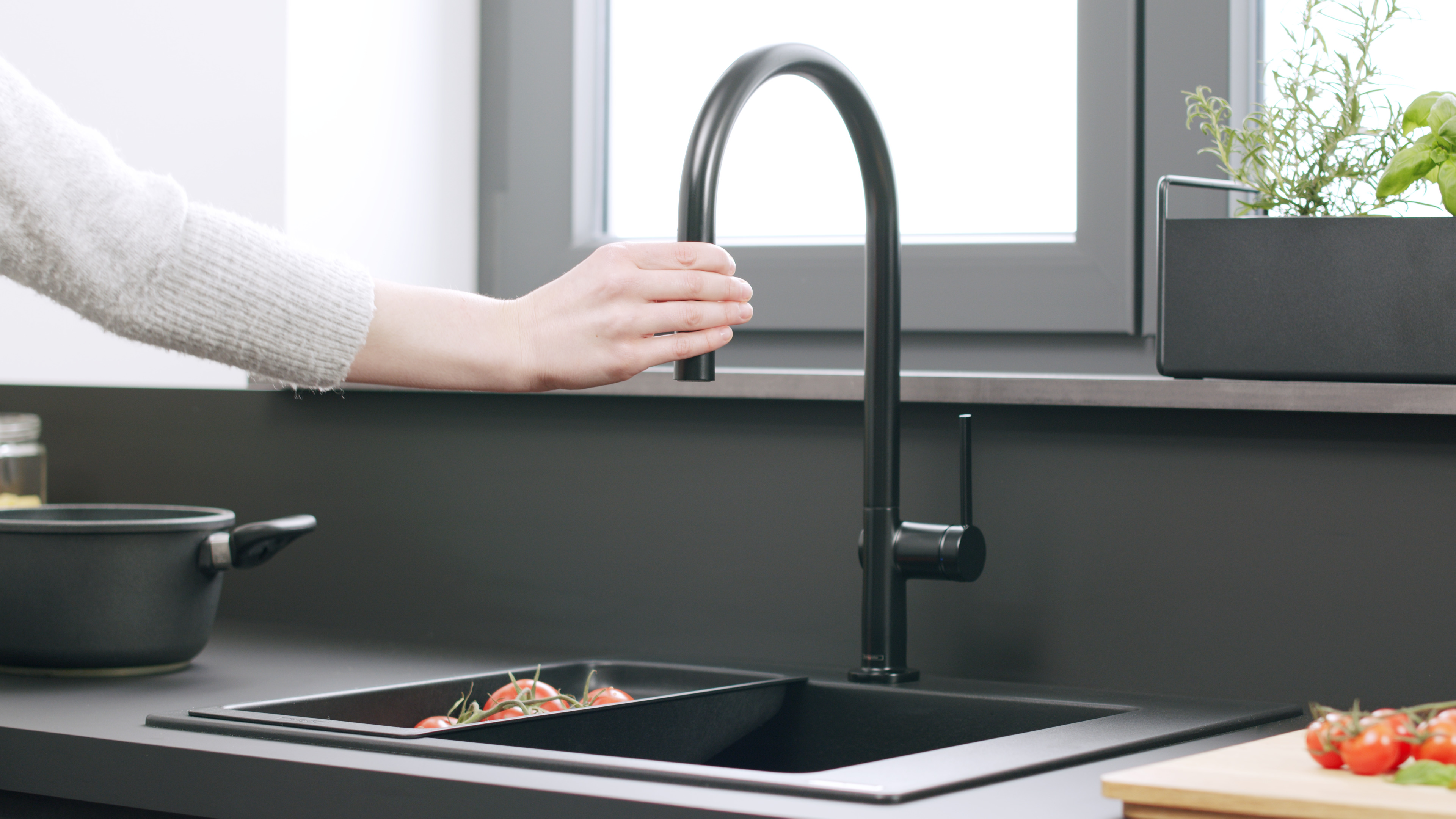 hansgrohe Kitchen mixers: Talis M54, Single lever kitchen mixer 210 ...