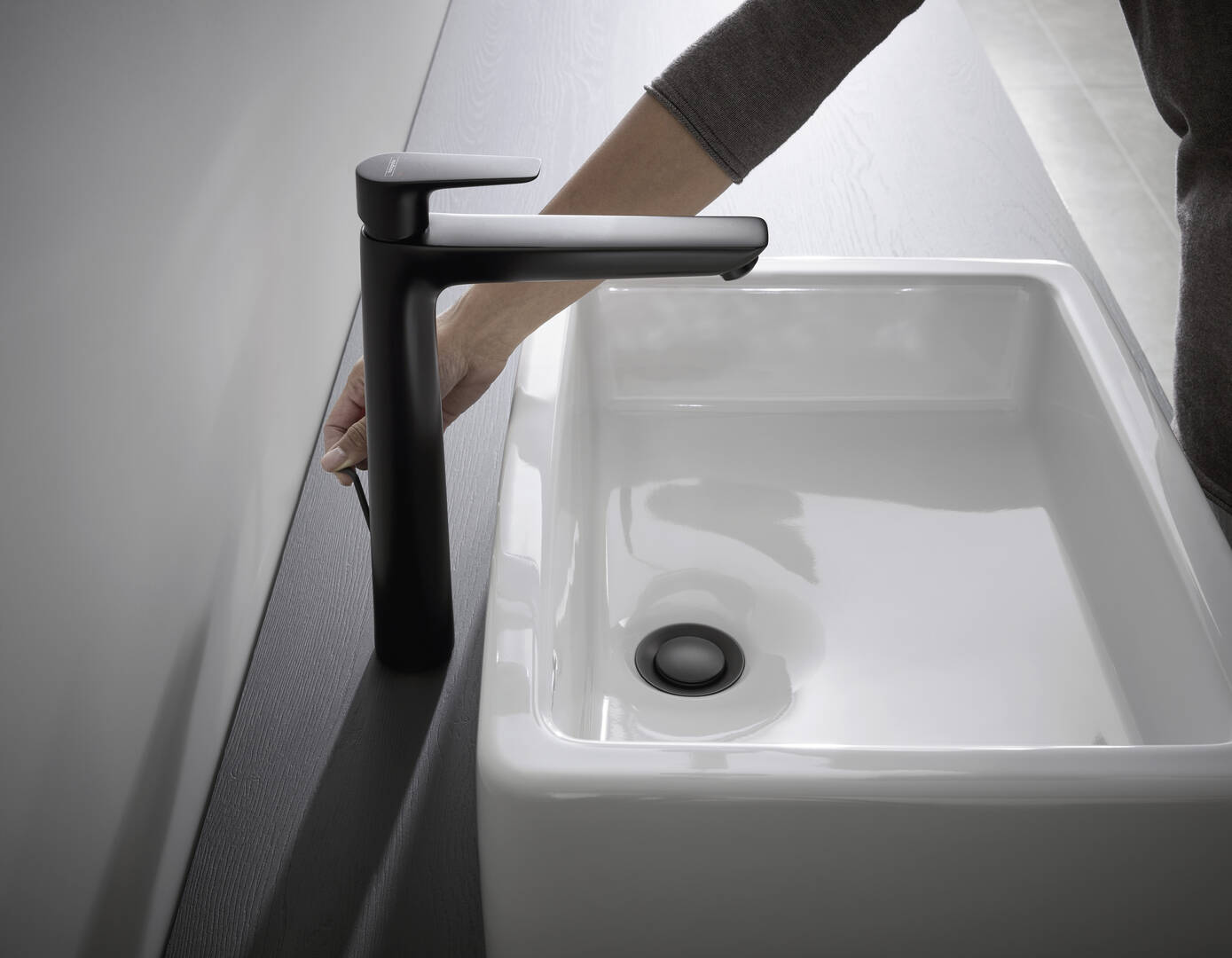 hansgrohe Washbasin mixers: Talis E, Single lever basin mixer 240 for ...