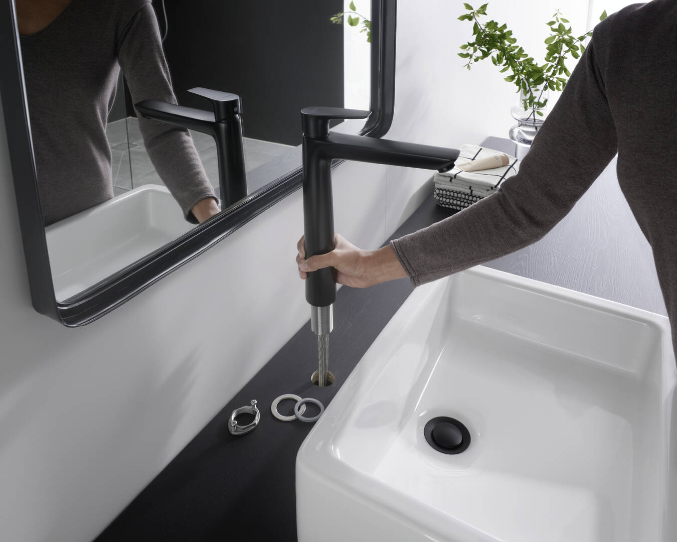 hansgrohe Washbasin mixers: Talis E, Single lever basin mixer 240 for ...