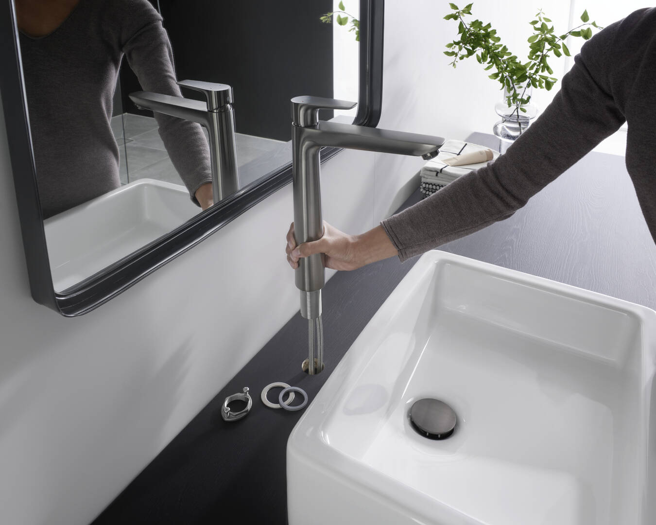 hansgrohe Washbasin mixers: Talis E, Single lever basin mixer 240 ...