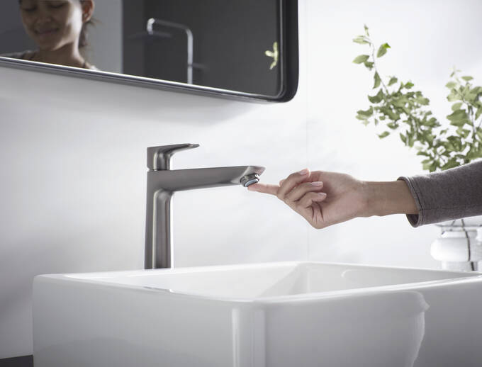 hansgrohe Washbasin mixers: Talis E, Single lever basin mixer 240 ...
