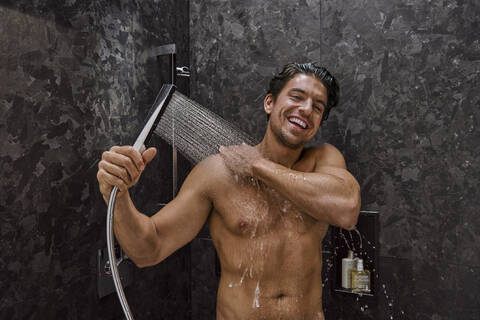 hansgrohe Set asta doccia: Pulsify E, Set doccia 1jet EcoSmart con asta ...