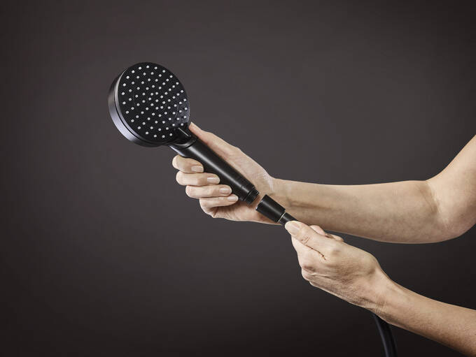 hansgrohe Kézizuhanyok: Vernis Blend, 2-féle vízsugár, Cikksz. 26270670 ...