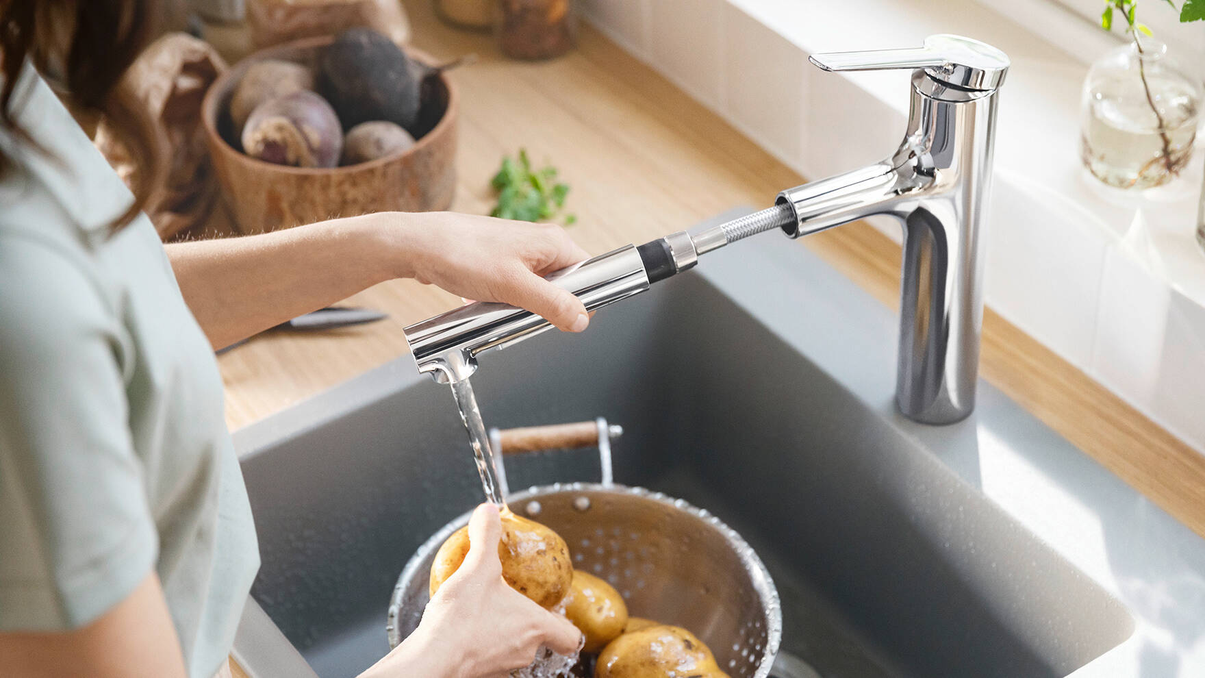 hansgrohe Kitchen sink mixers: Aquno Select, HighArc Kitchen Faucet, 3 ...